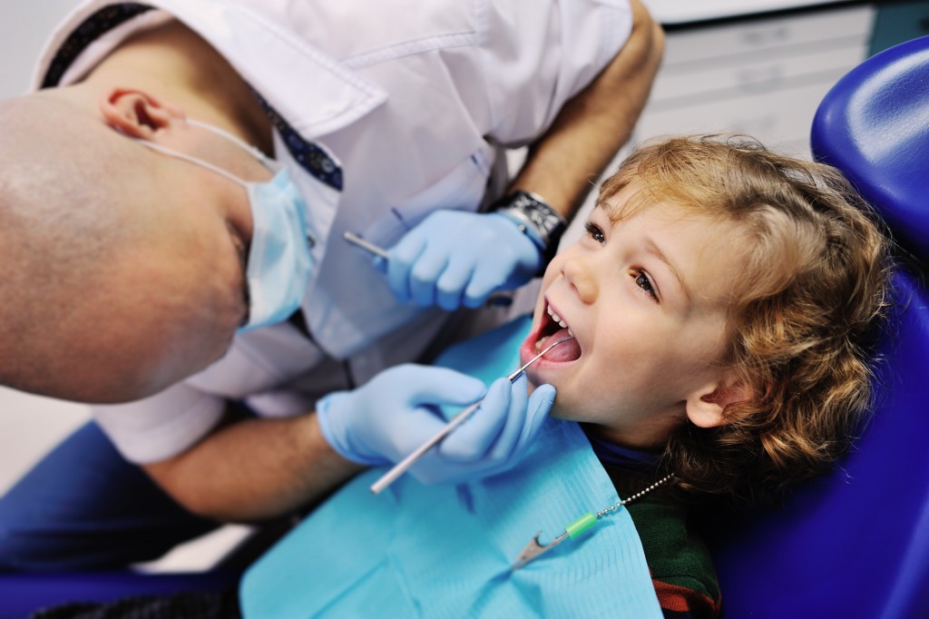 Preparing Your Kids for Their First Dental Checkup | Happy Knits